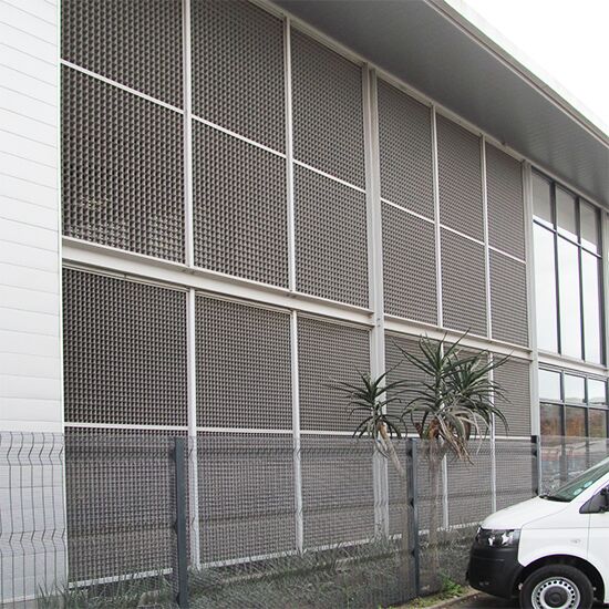 Hunter Douglas filigree sun-control screens - Pro Aluminium